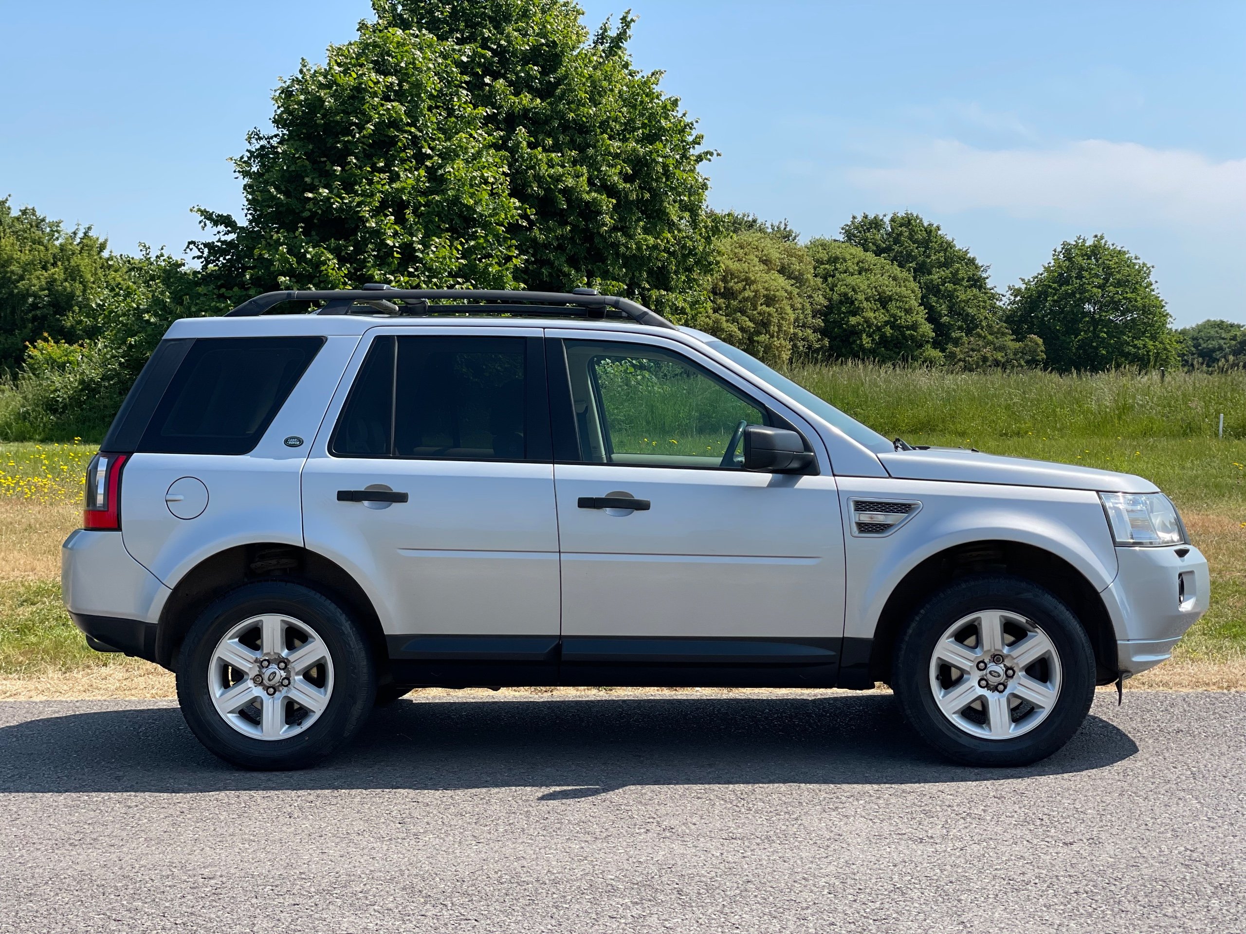 Sold 2011 Land Rover Freelander TD4 GS 5-Door, Fareham, Hampshire | BVS ...